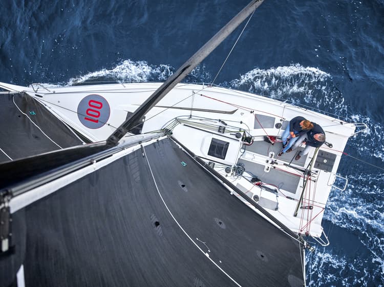 Dehler 30 | The 30-foot high-performance sailing yacht from Dehler